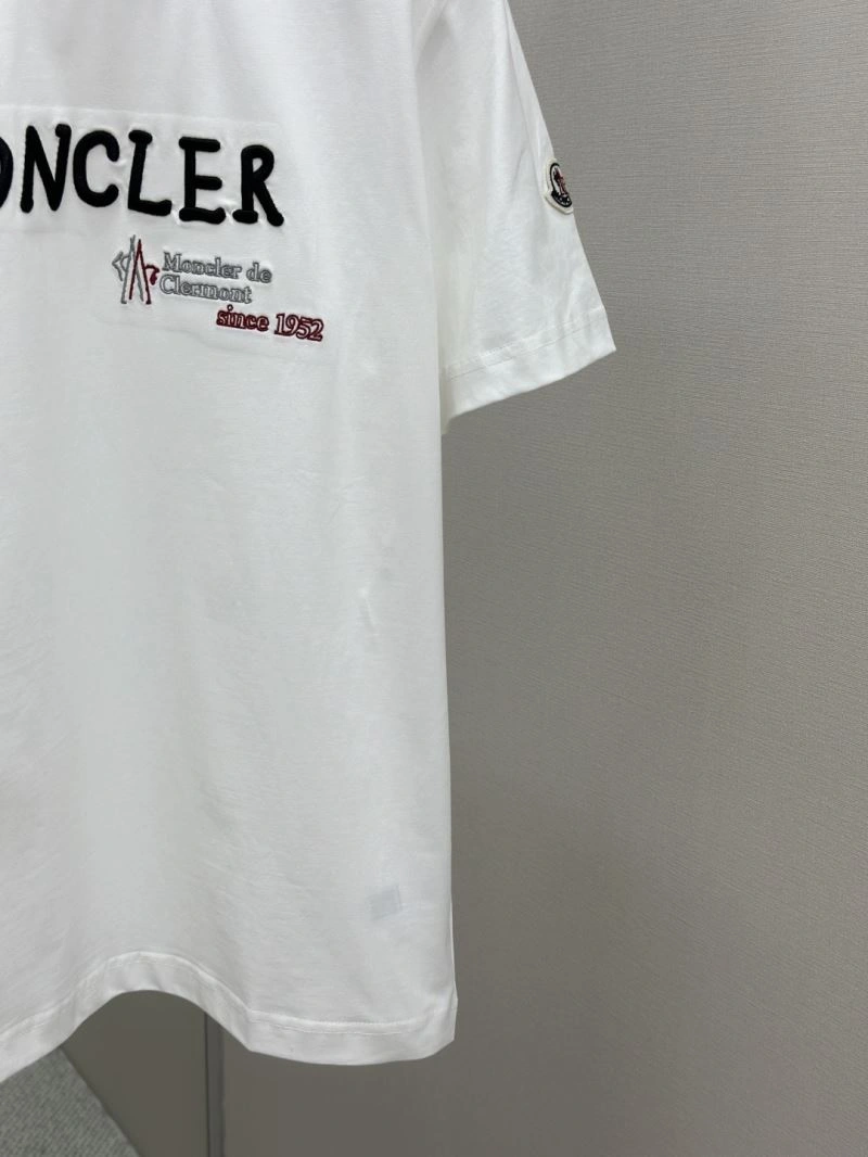 Bargain Moncler T-Shirts