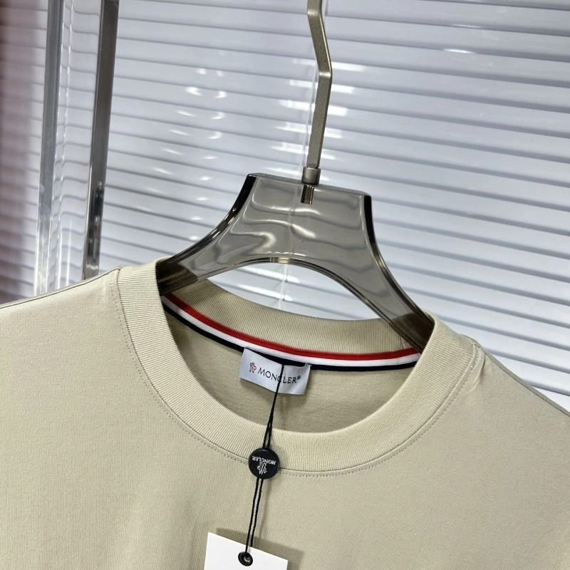 Bargain Moncler T-Shirts