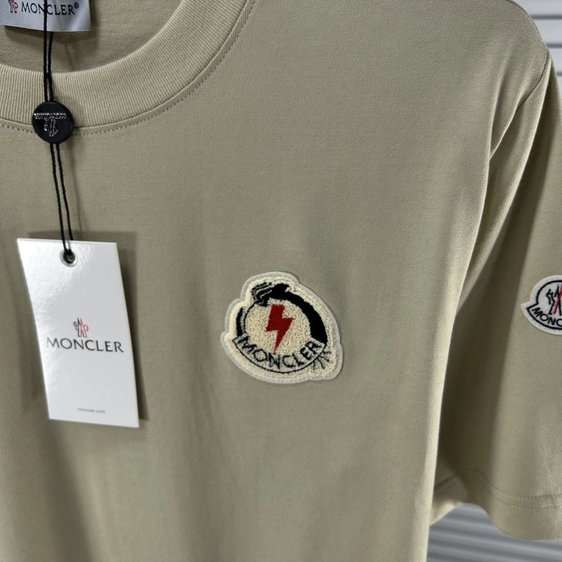 Bargain Moncler T-Shirts