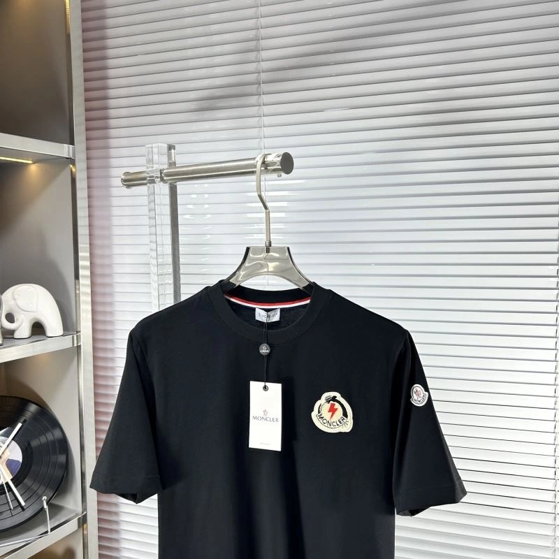 Bargain Moncler T-Shirts