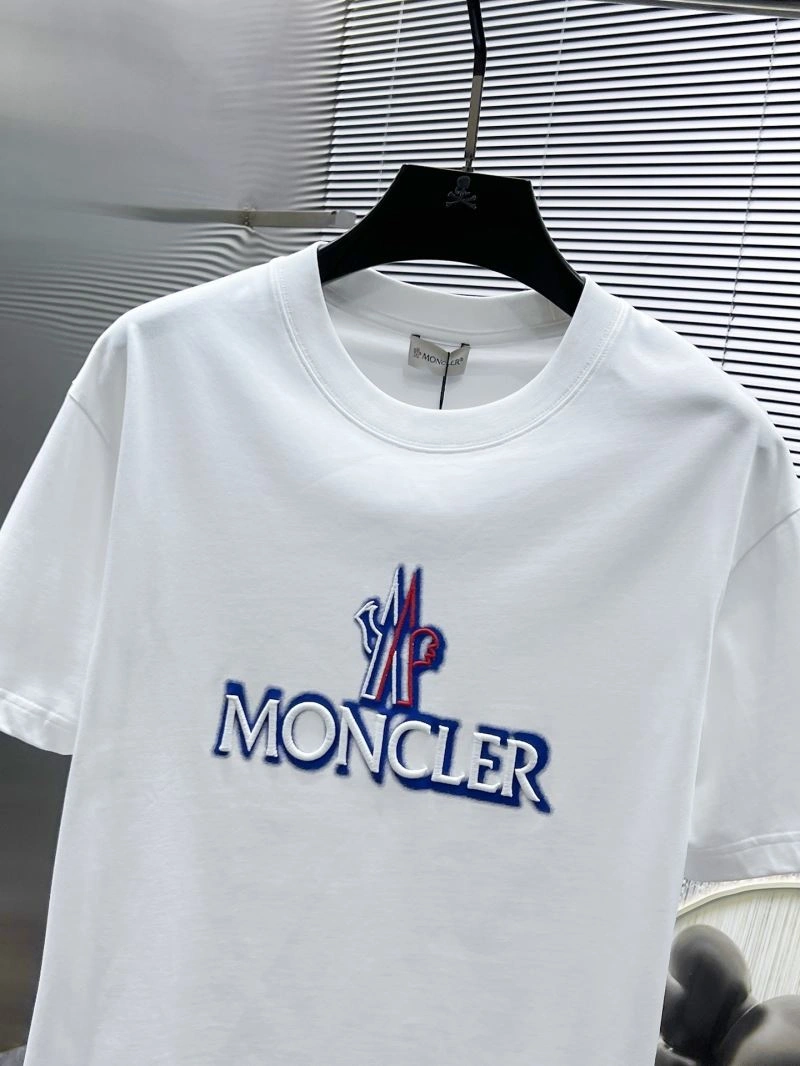 Cut-rate Moncler T-Shirts