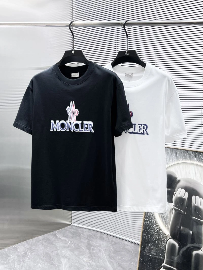 Cut-rate Moncler T-Shirts