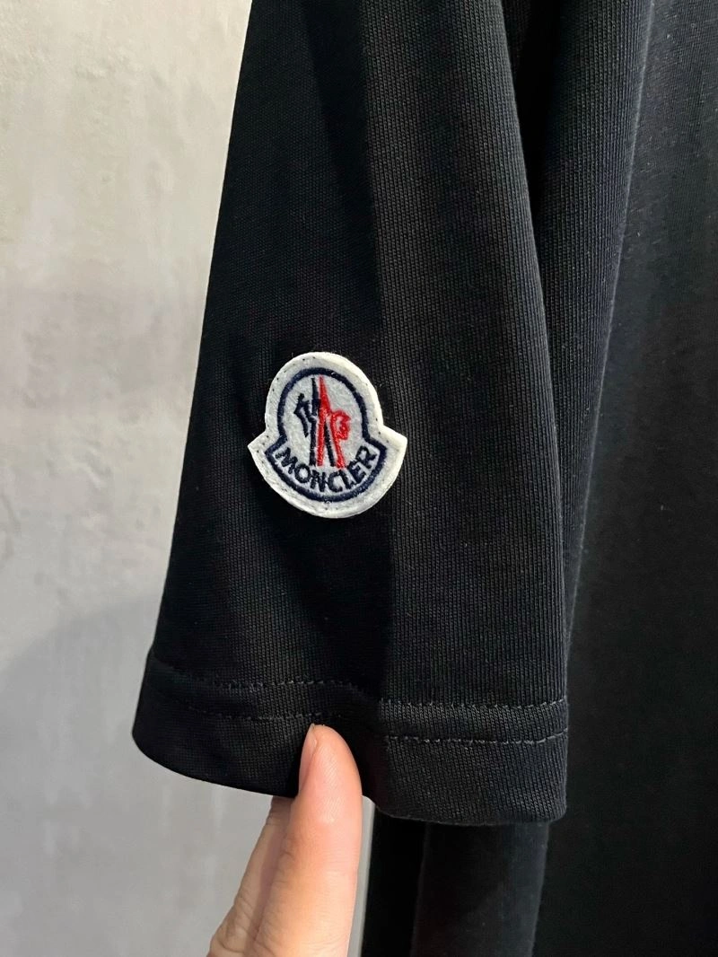 Bargain Moncler T-Shirts