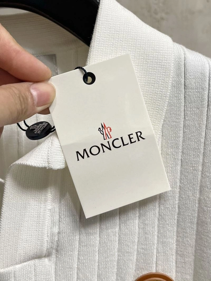 Brand-authenticated Moncler T-Shirts