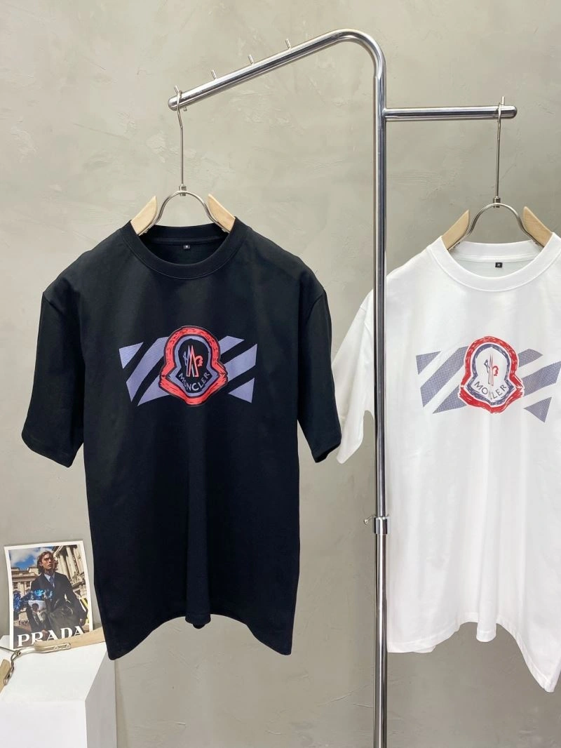 Inexpensive Moncler T-Shirts
