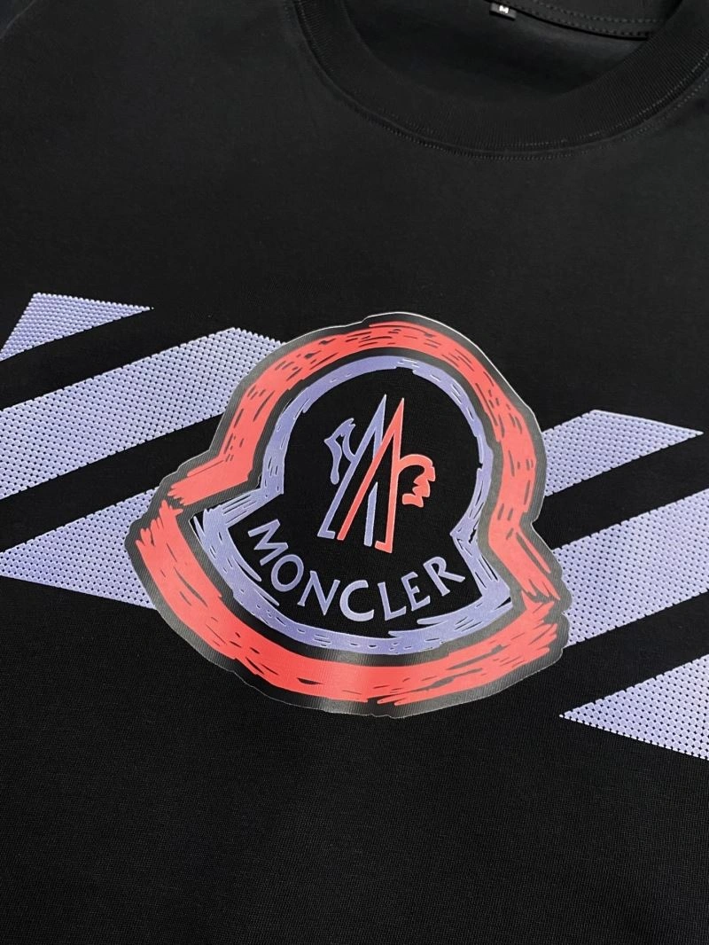 Inexpensive Moncler T-Shirts
