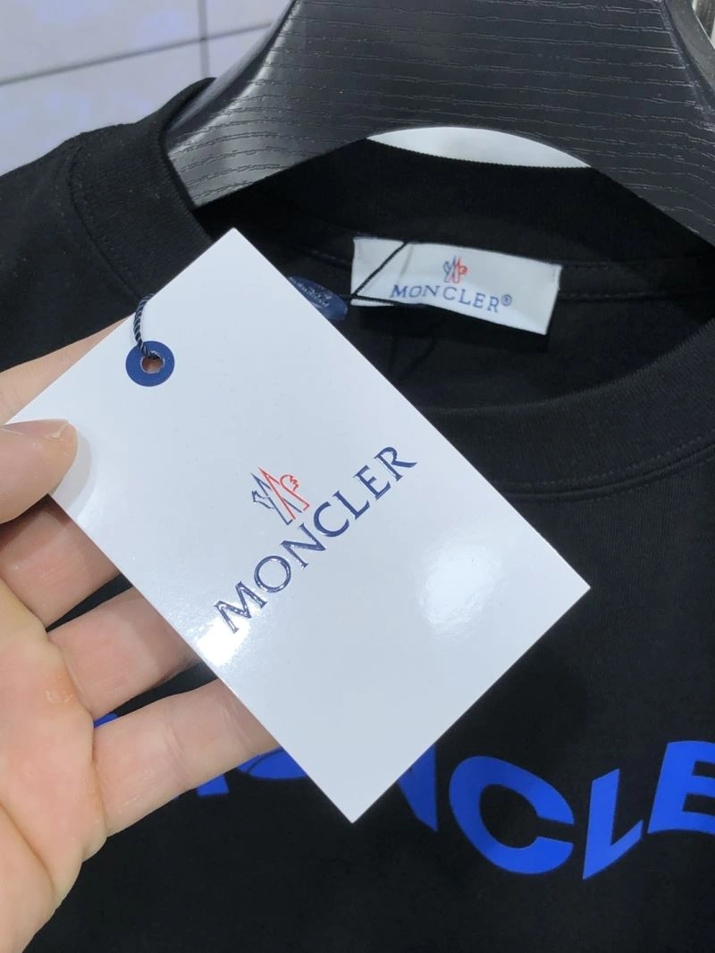 Bargain Moncler T-Shirts