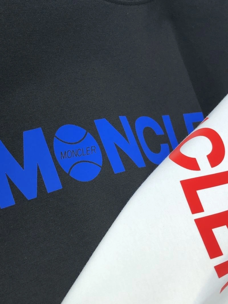 Bargain Moncler T-Shirts