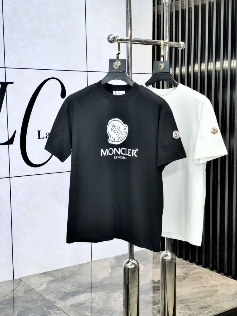 Bargain Moncler T-Shirts