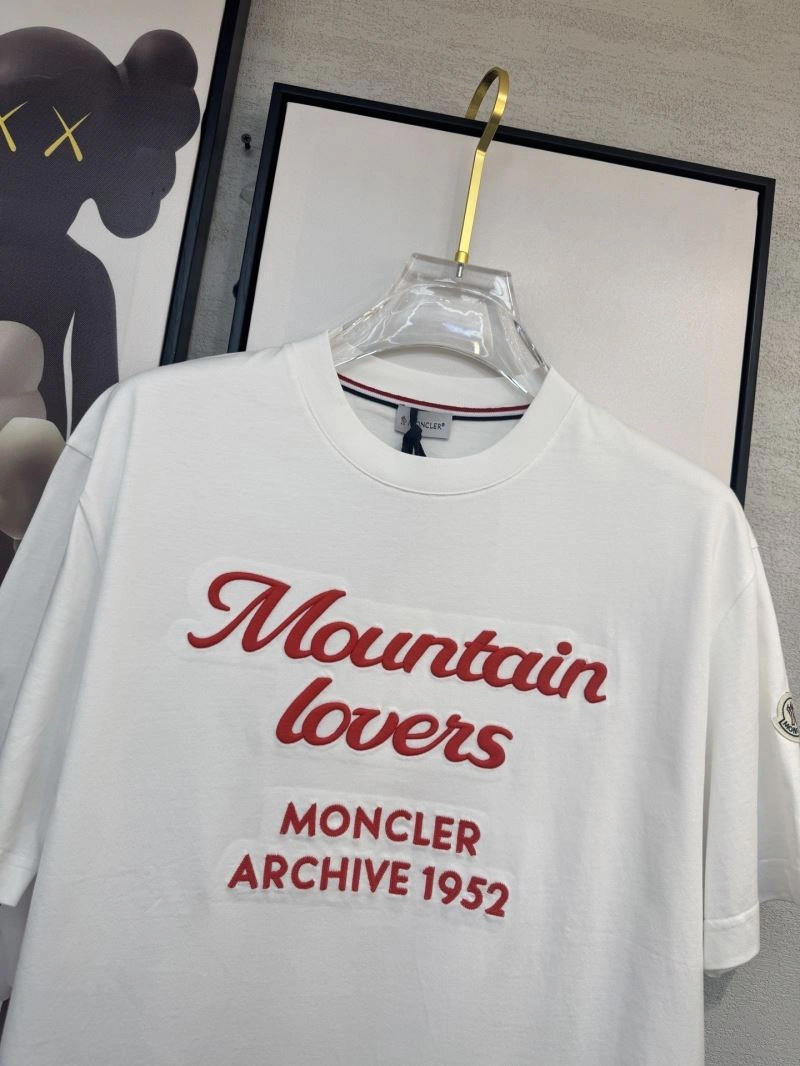 Cut-rate Moncler T-Shirts