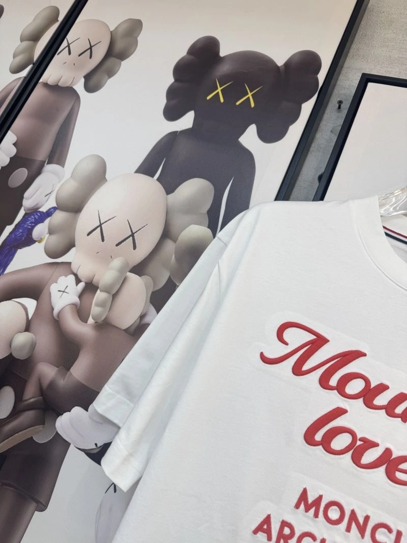 Cut-rate Moncler T-Shirts