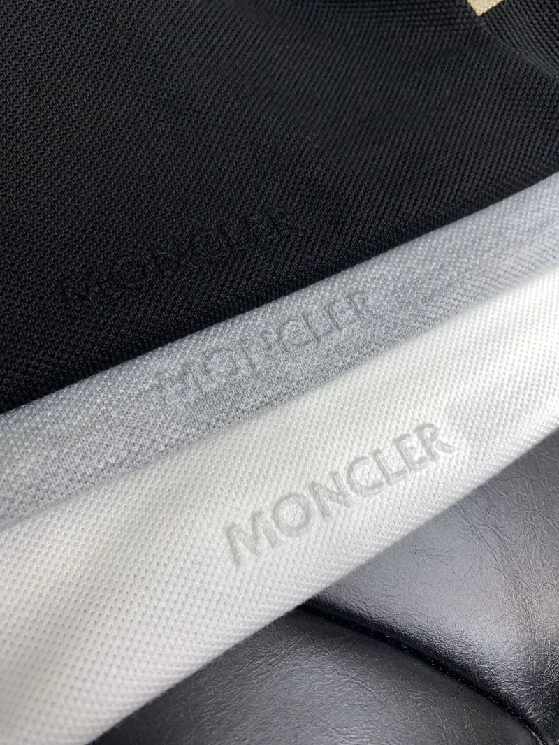 Low-cost Moncler T-Shirts