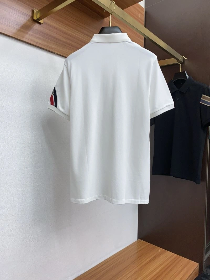 Low-cost Moncler T-Shirts