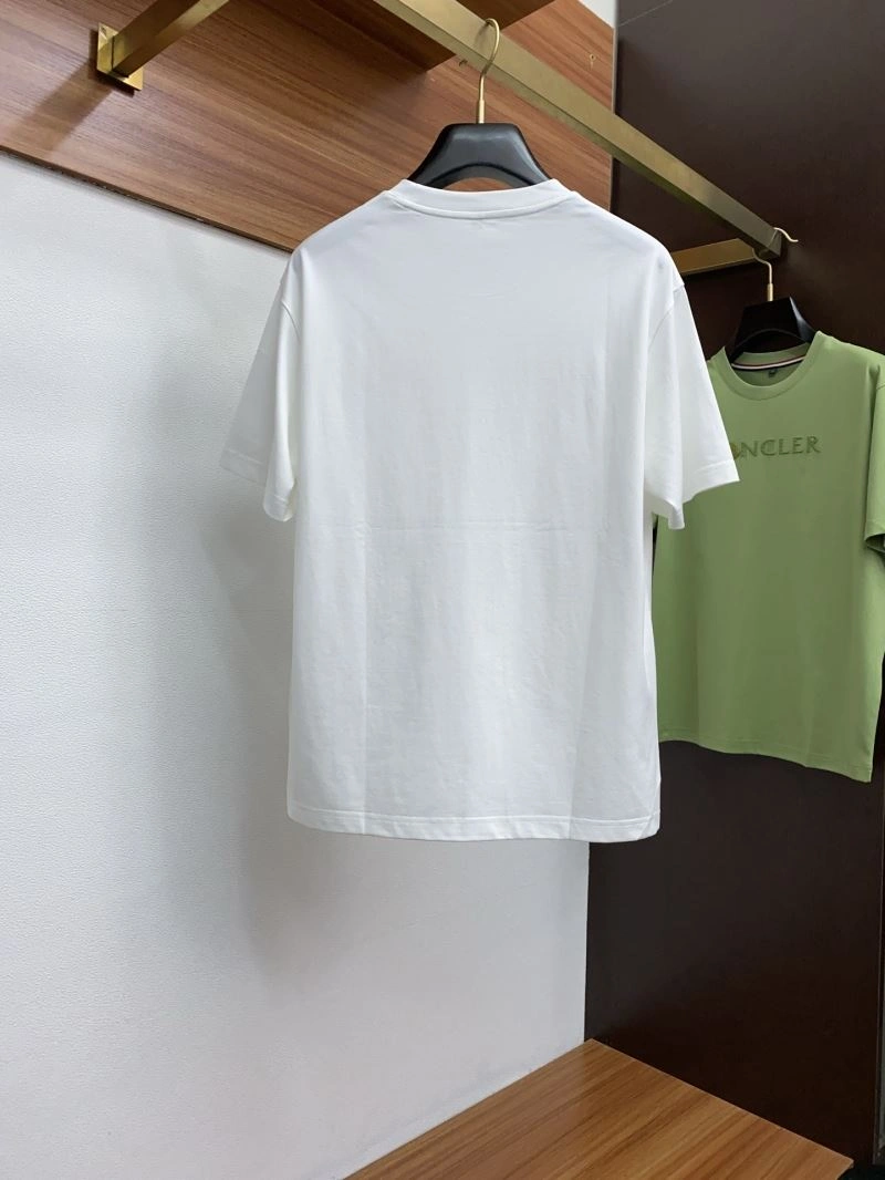 Inexpensive Moncler T-Shirts