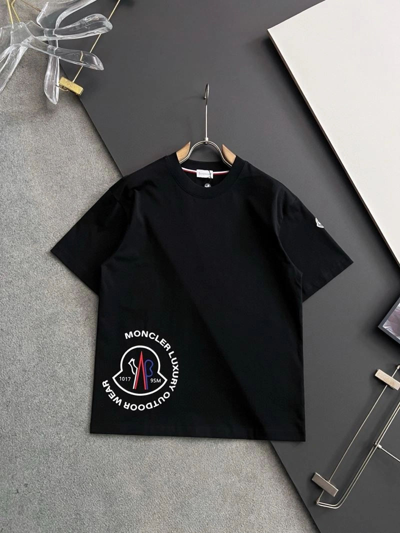 Top mirror Moncler T-Shirts