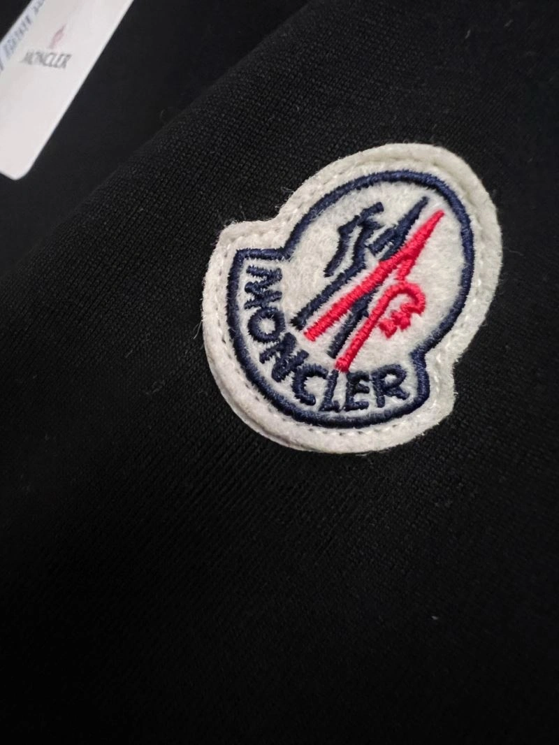 Top mirror Moncler T-Shirts