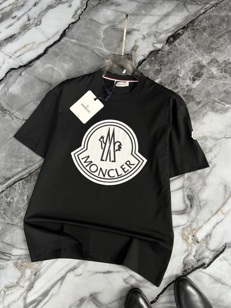 Inexpensive Moncler T-Shirts