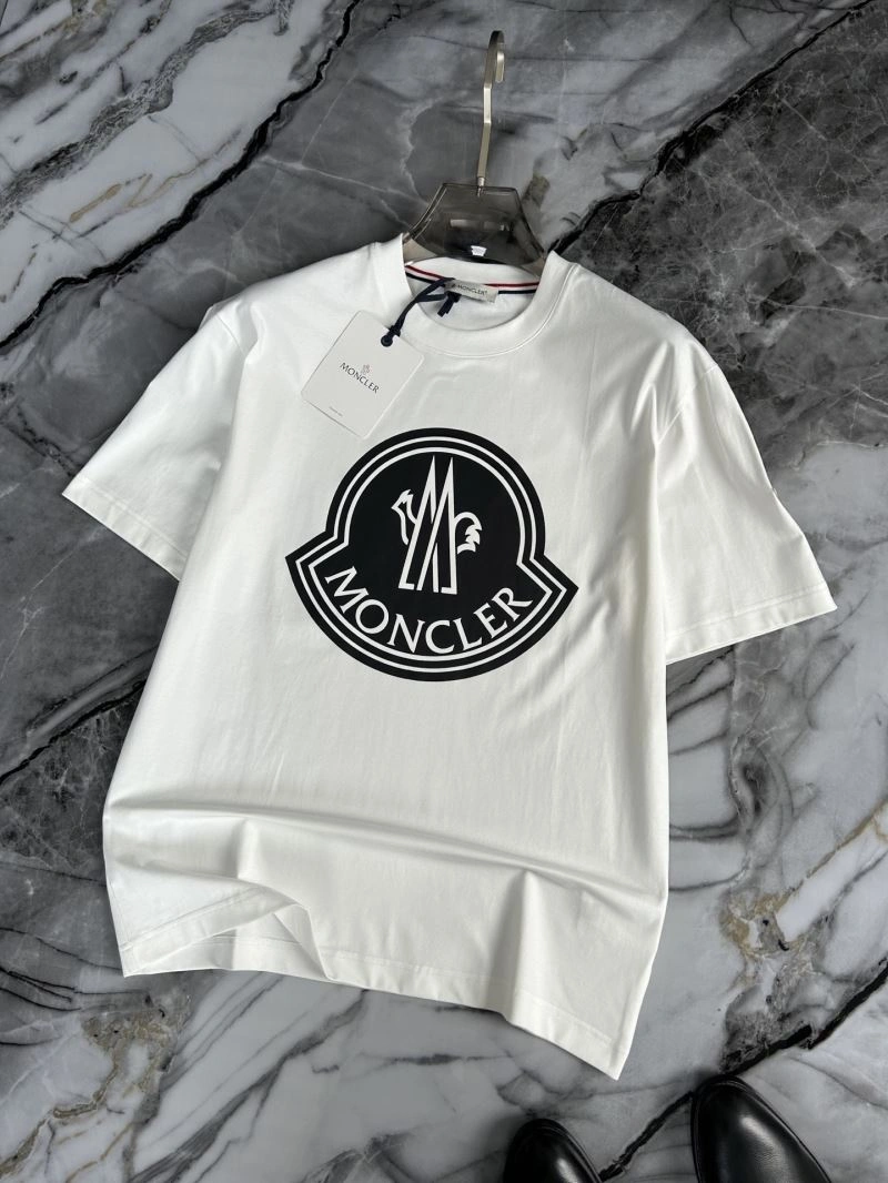 Inexpensive Moncler T-Shirts