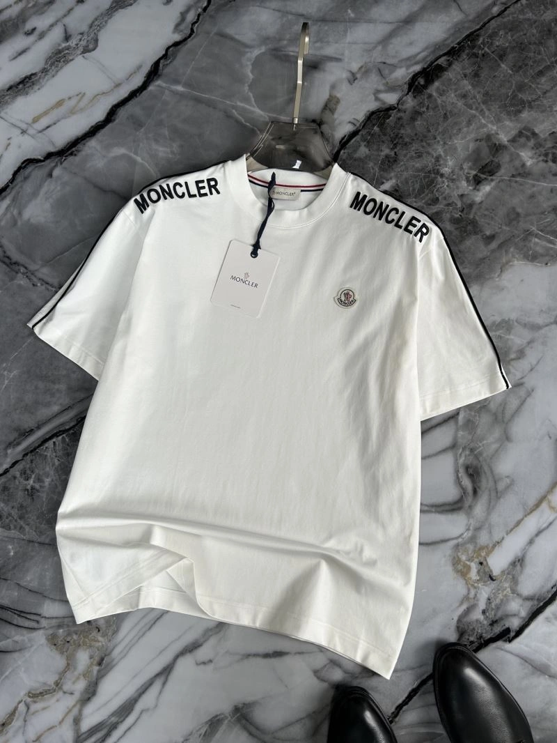Accurate model Moncler T-Shirts