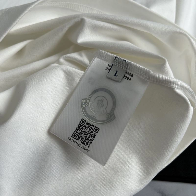 Accurate model Moncler T-Shirts