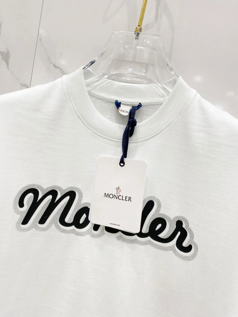 Inexpensive Moncler T-Shirts