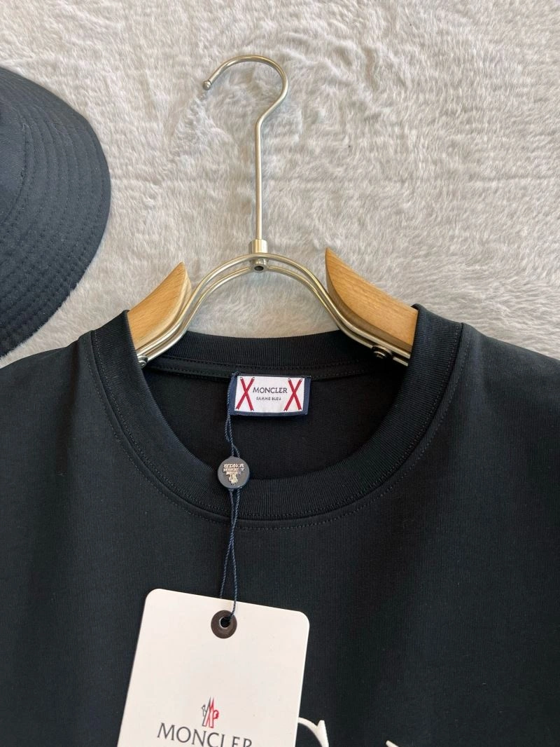 Brand-authenticated Moncler T-Shirts
