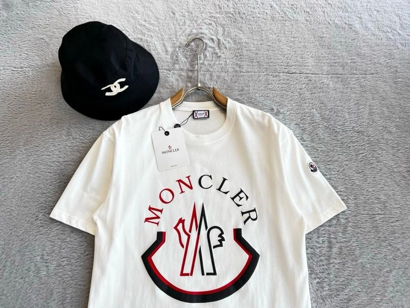 Cut-rate Moncler T-Shirts