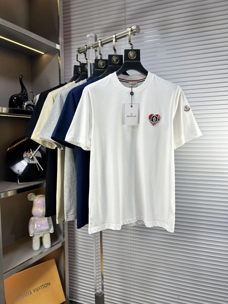 Bargain Moncler T-Shirts