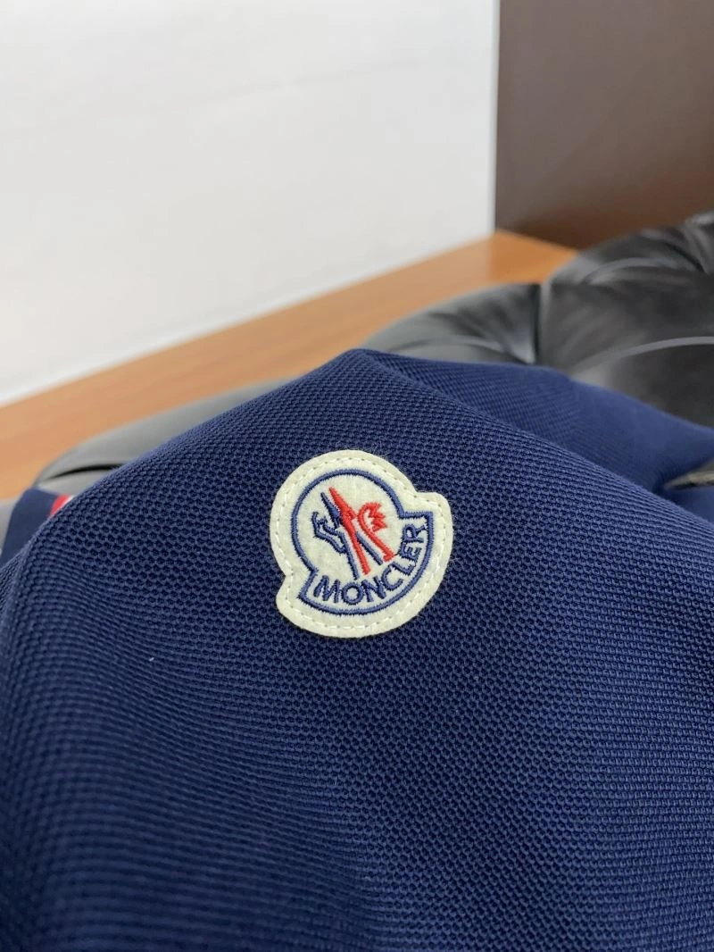 Bargain Moncler T-Shirts