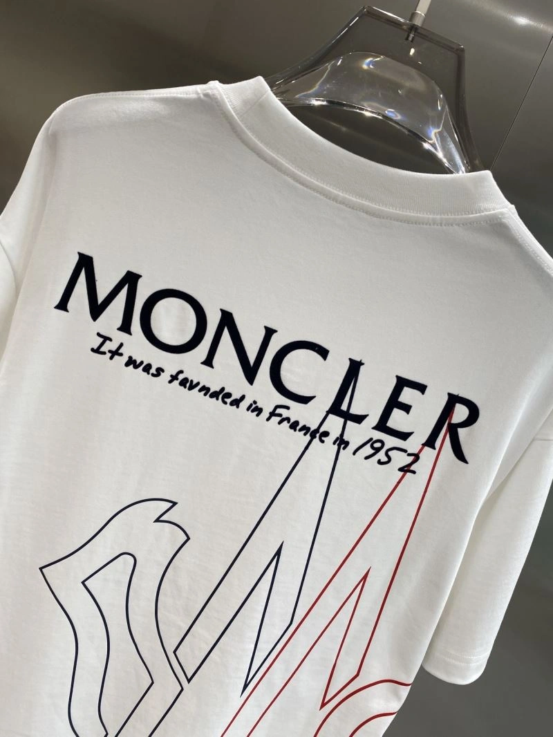 Top mirror Moncler T-Shirts