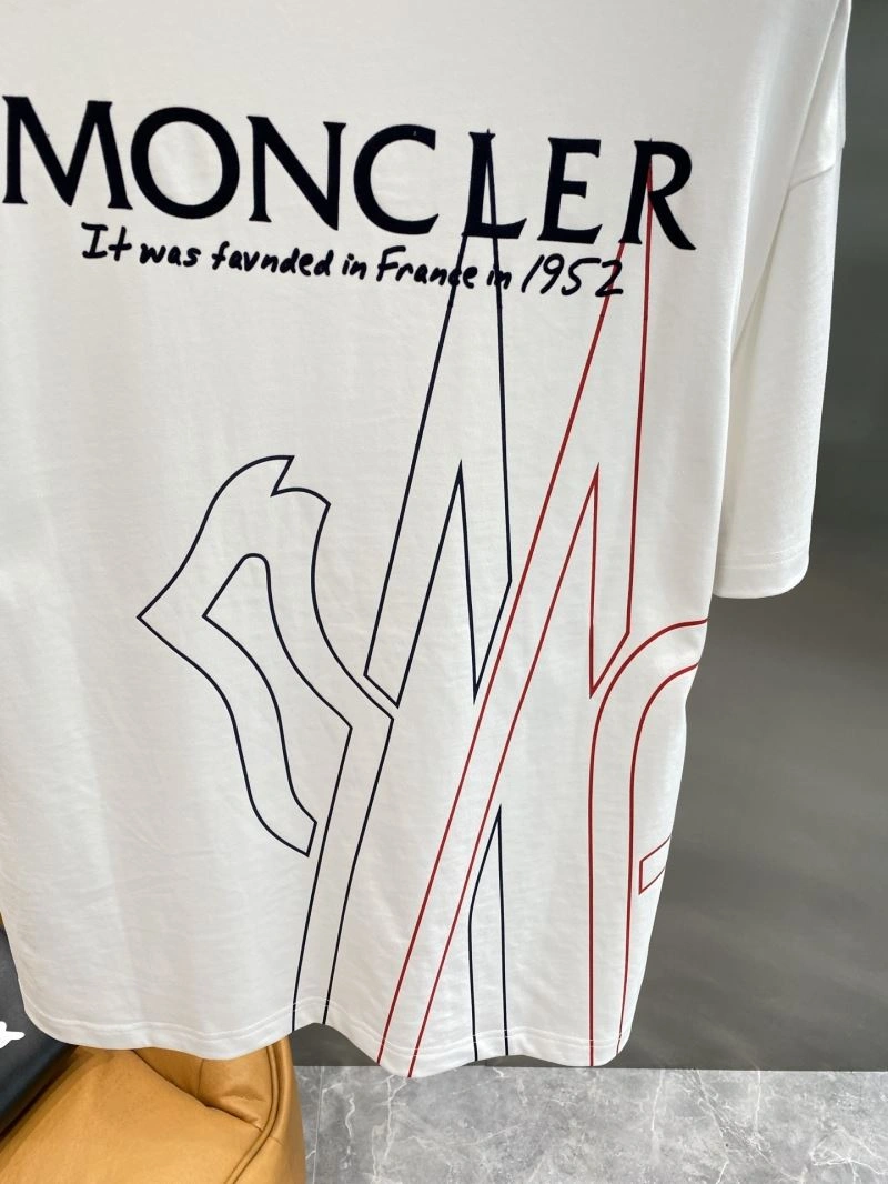 Top mirror Moncler T-Shirts