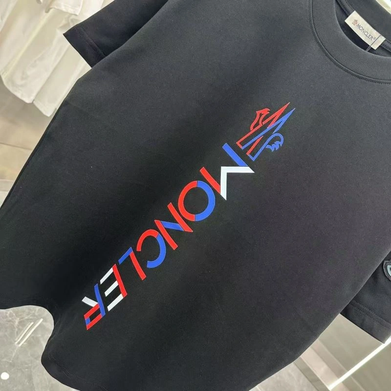 Cut-rate Moncler T-Shirts