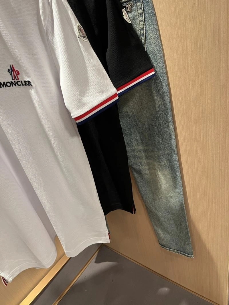 Brand-authenticated Moncler T-Shirts