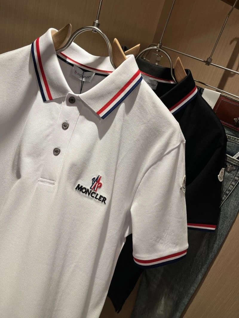 Brand-authenticated Moncler T-Shirts