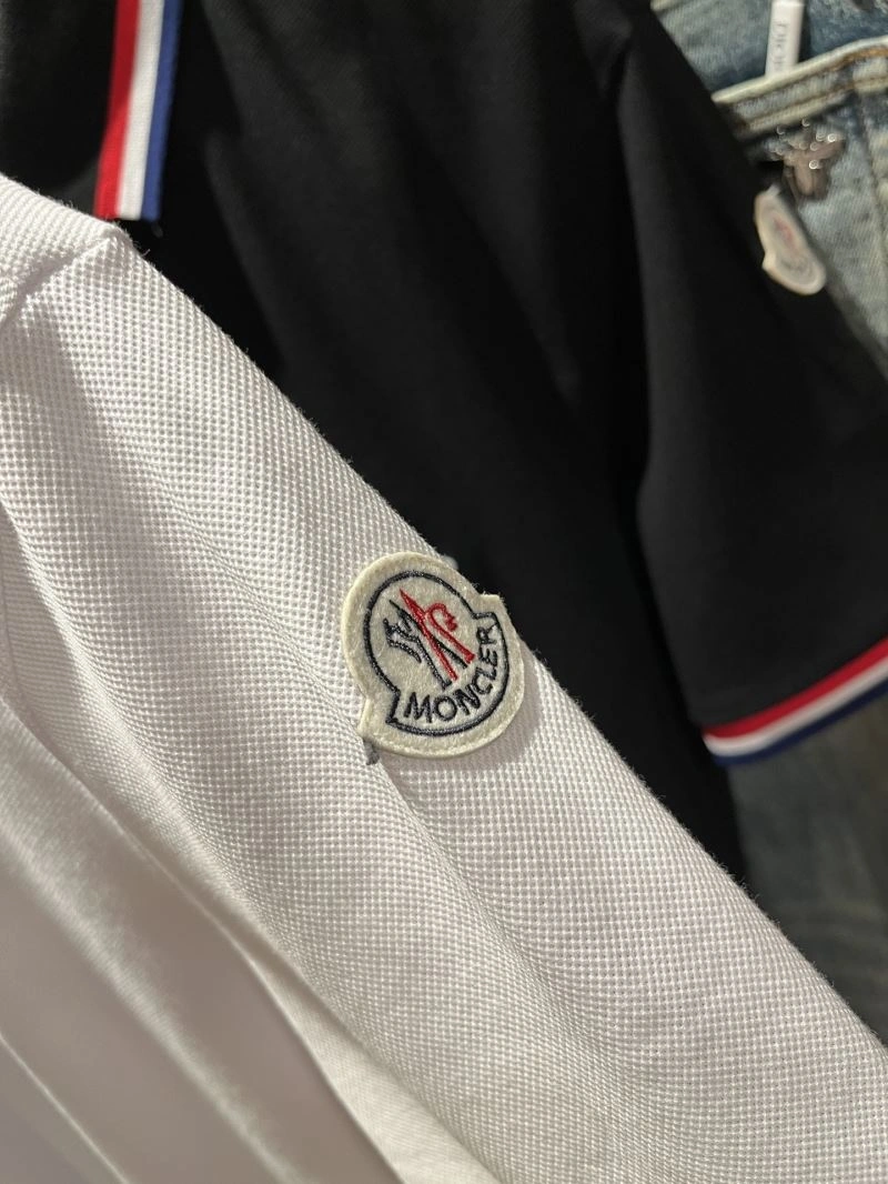 Brand-authenticated Moncler T-Shirts
