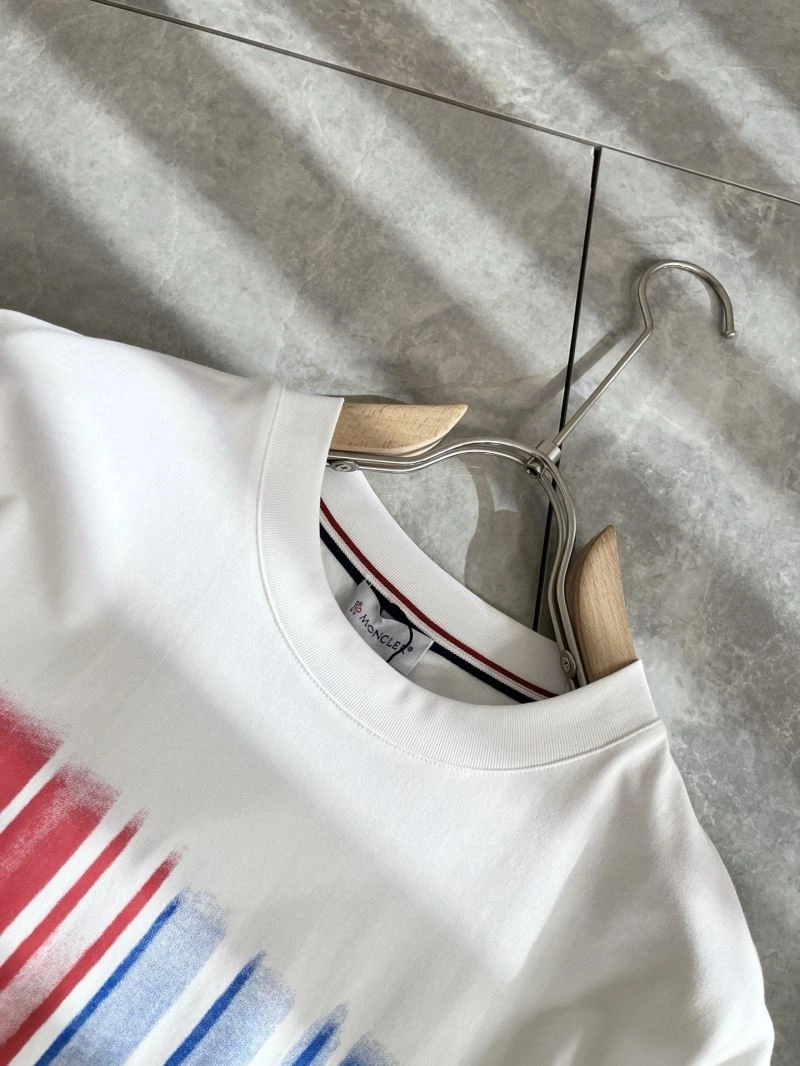 Top mirror Moncler T-Shirts