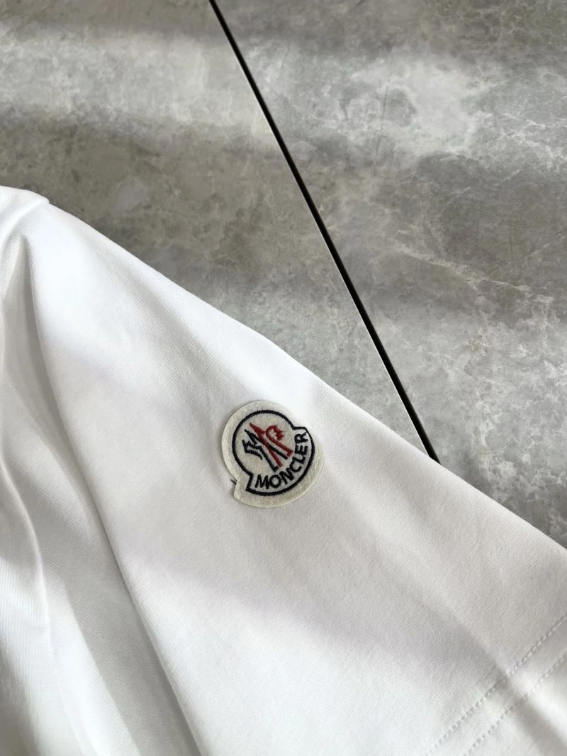 Top mirror Moncler T-Shirts