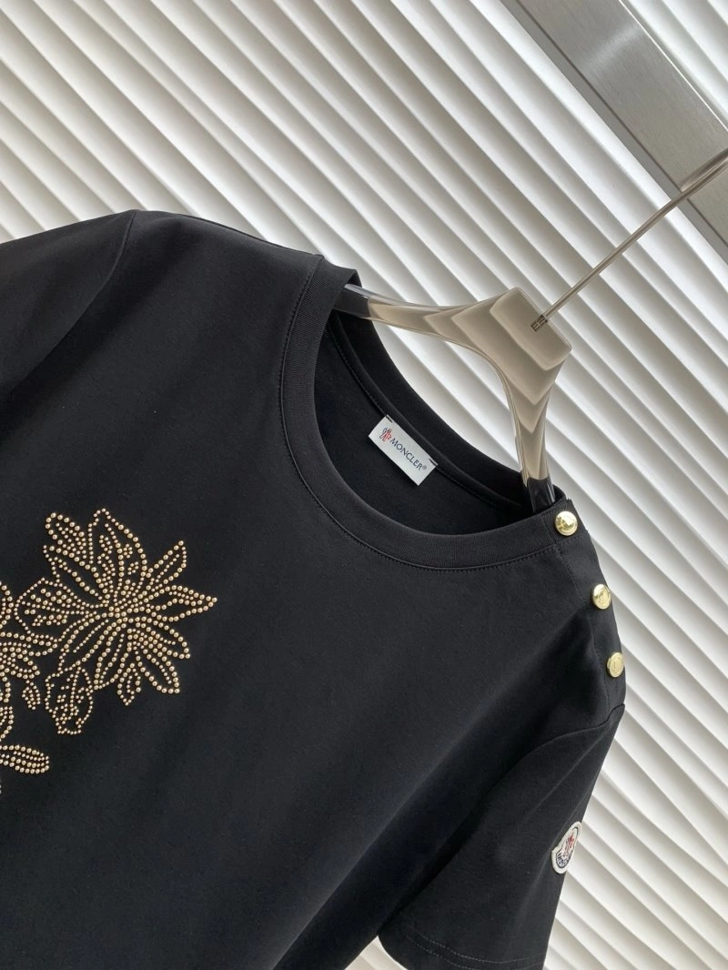 Indistinguishable Moncler T-Shirts