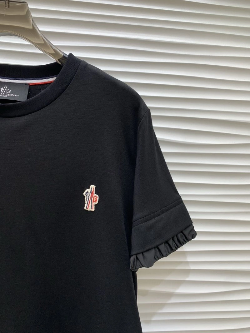 Top mirror Moncler T-Shirts