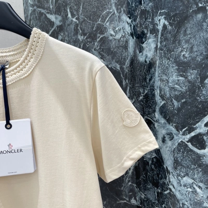 Inexpensive Moncler T-Shirts