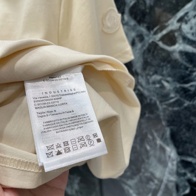 Inexpensive Moncler T-Shirts