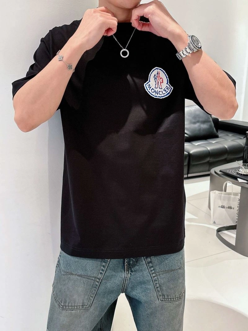 Cut-rate Moncler T-Shirts
