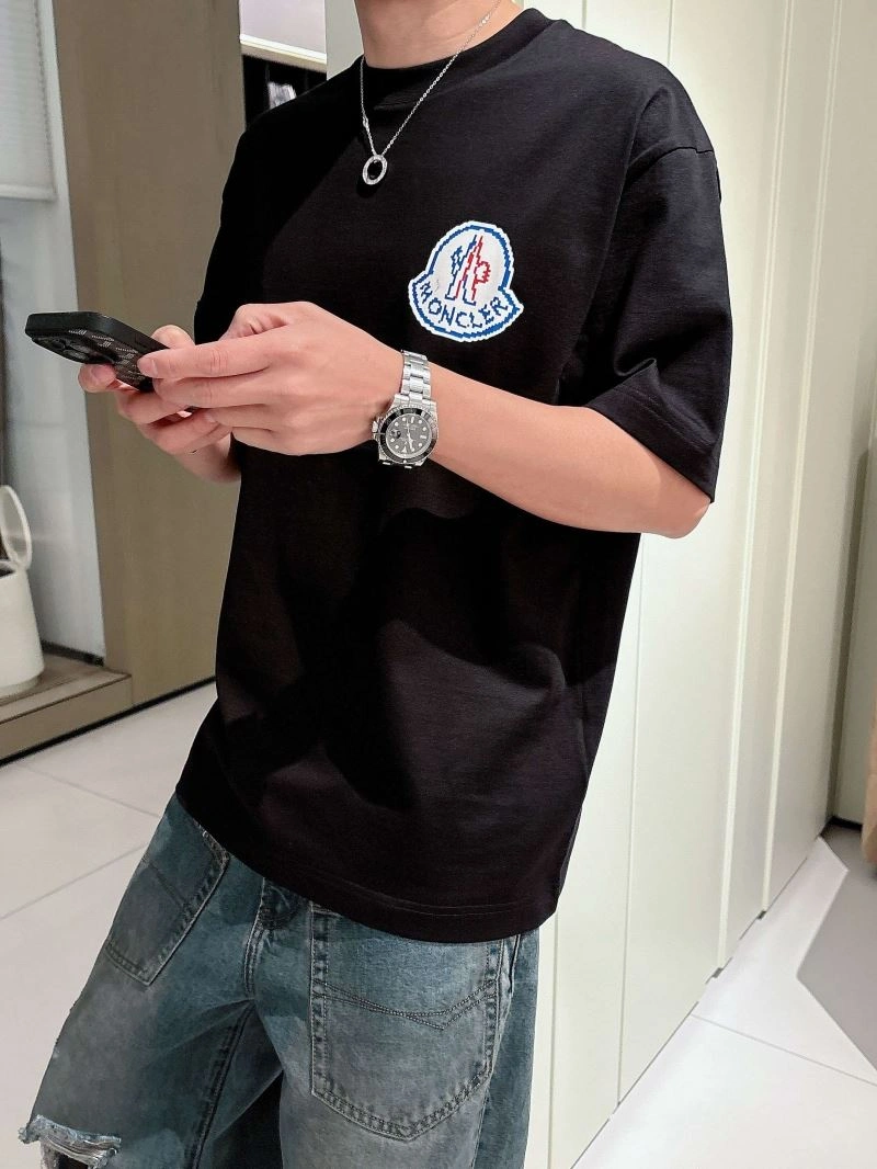 Cut-rate Moncler T-Shirts
