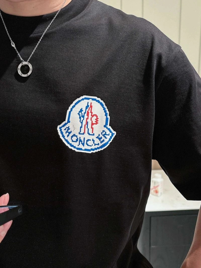Cut-rate Moncler T-Shirts