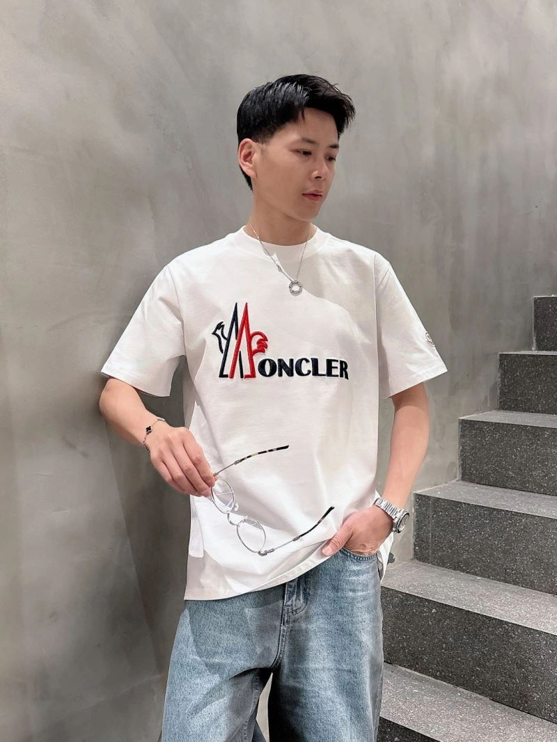 Perfect replica Moncler T-Shirts