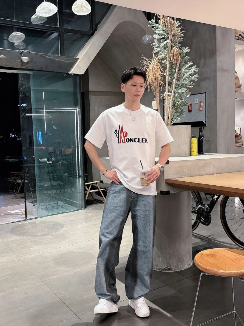 Perfect replica Moncler T-Shirts