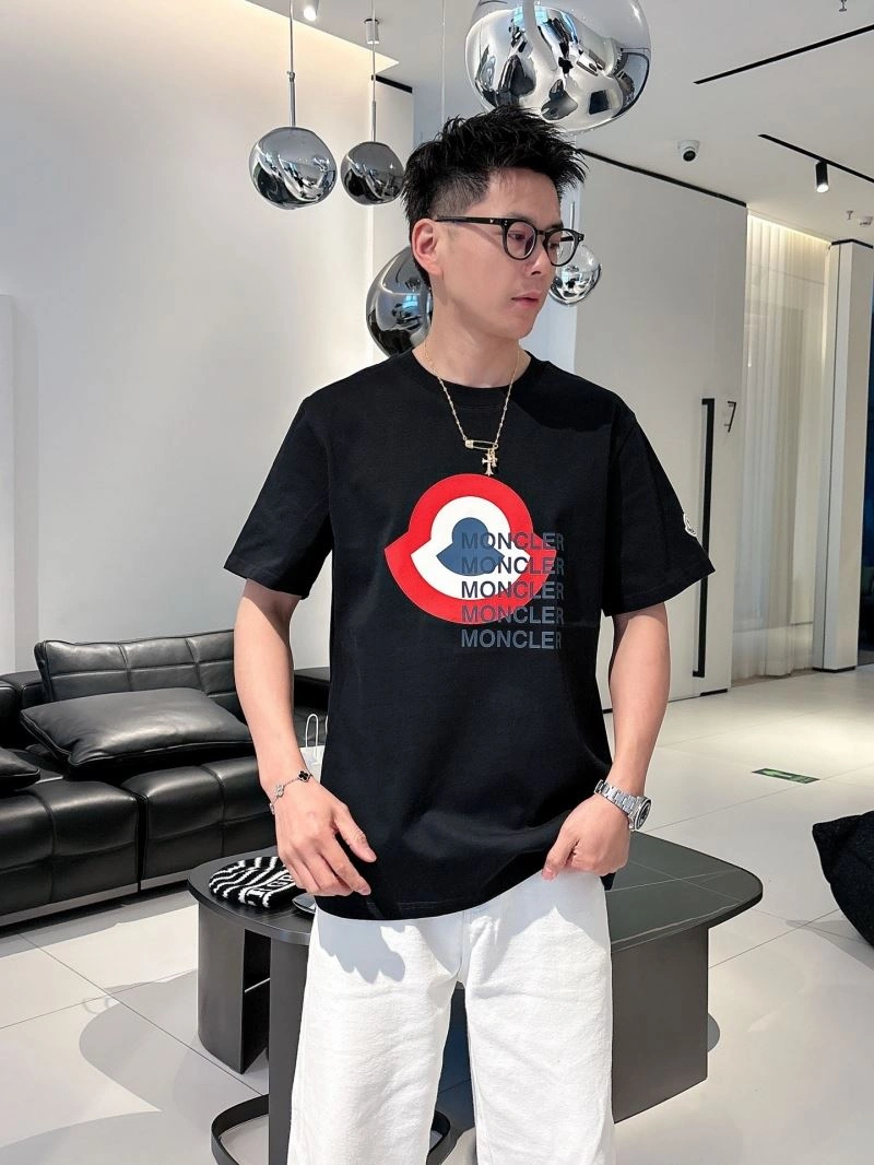 Top mirror Moncler T-Shirts