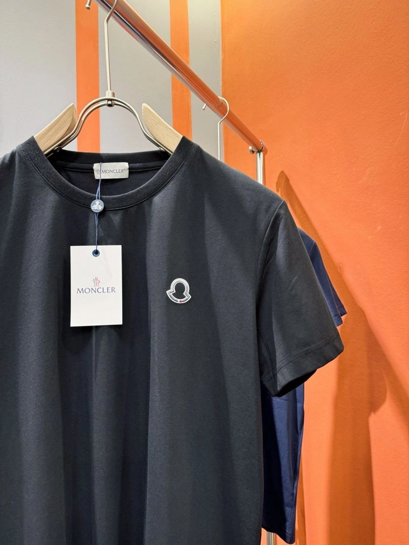 Exact replica Moncler T-Shirts