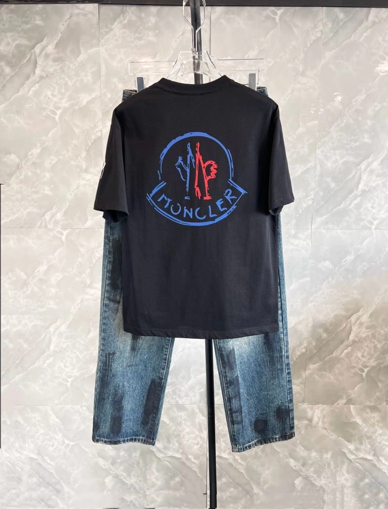 Bargain Moncler T-Shirts