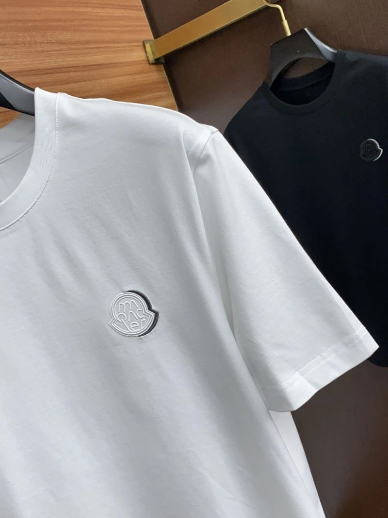 Cut-rate Moncler T-Shirts